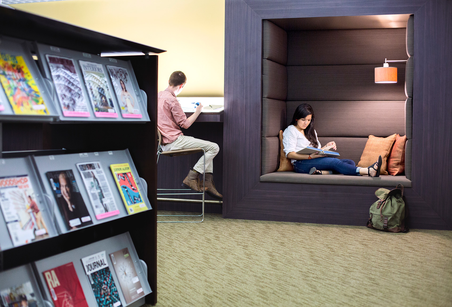 Find out what the Jen Library can do for you at expo | SCAD.edu